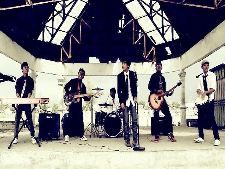 Flash Band | ReverbNation