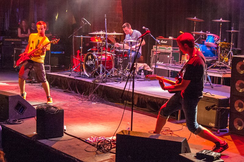 FM Waves | ReverbNation
