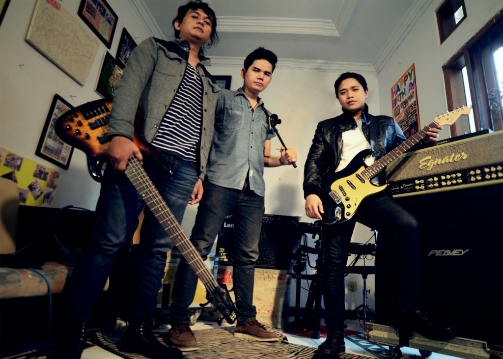 Omnia Band | ReverbNation