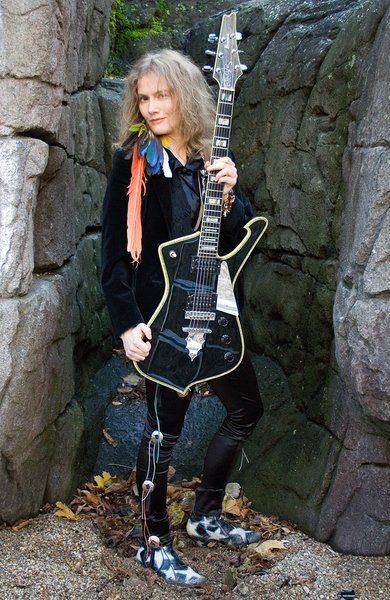 PASSION - Tracey Mun Roe | ReverbNation