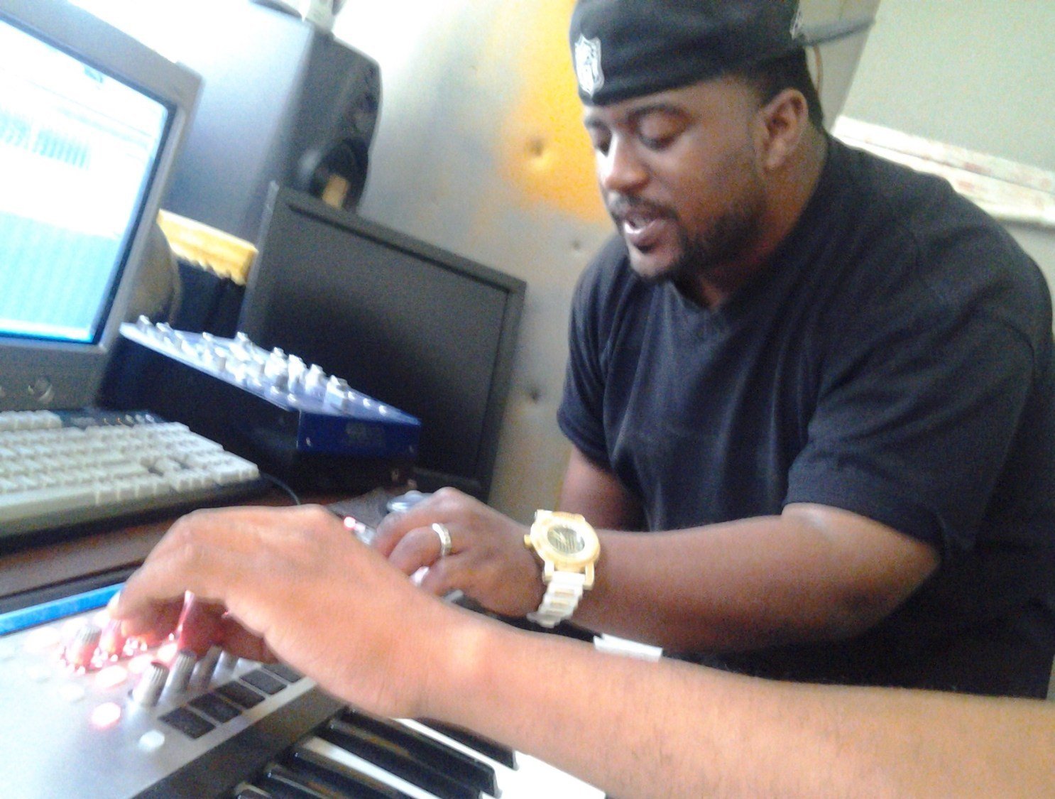 $wag D | ReverbNation
