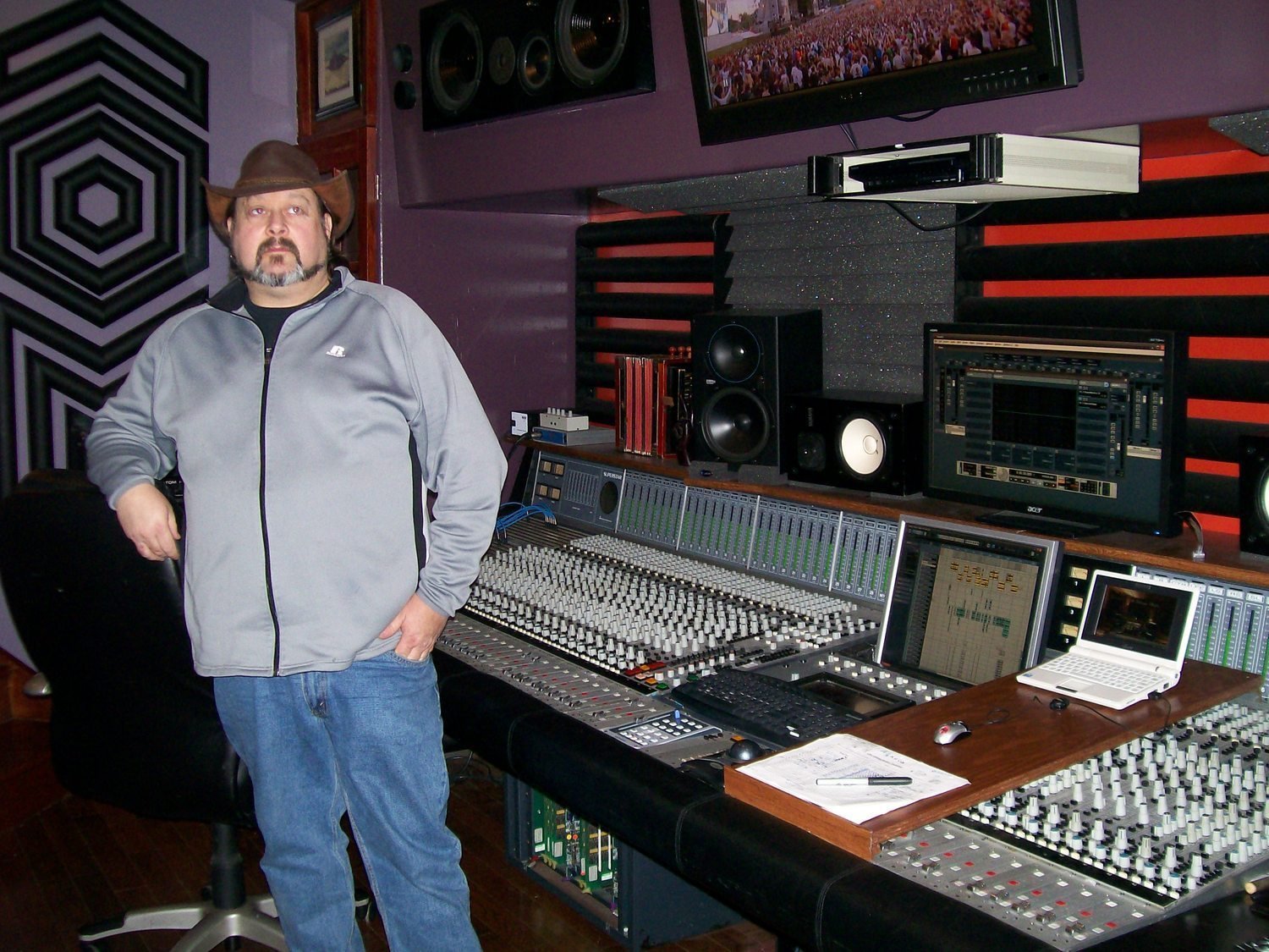 Little Chicago Studios | ReverbNation