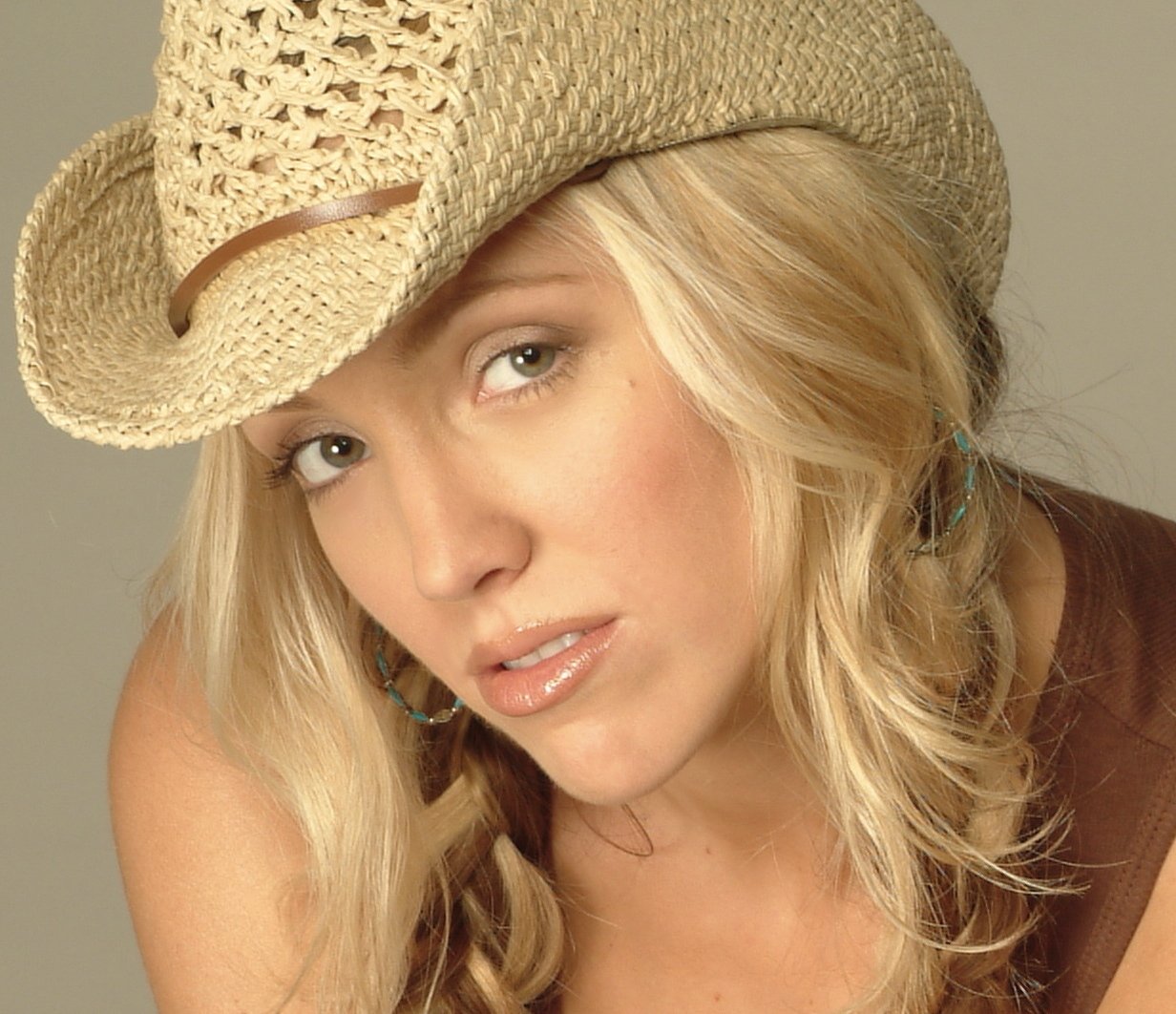 Amber Rhodes | ReverbNation