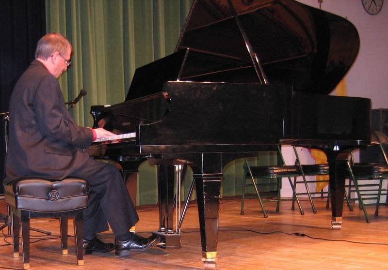 Marc P. Mailhot | ReverbNation