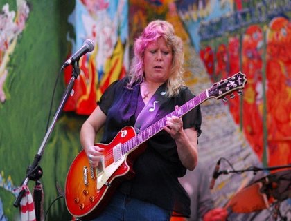 Lisa McCall Music, Lyrics, Songs, and Videos