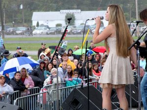 Chelsea Cavanaugh | ReverbNation