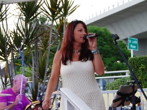 Nashville Recording Artist Casey Raines | ReverbNation