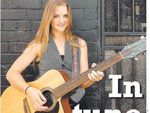 Zoe Elliot | ReverbNation