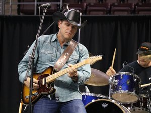 Bob Farrell | ReverbNation