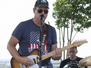 Bob Farrell | ReverbNation